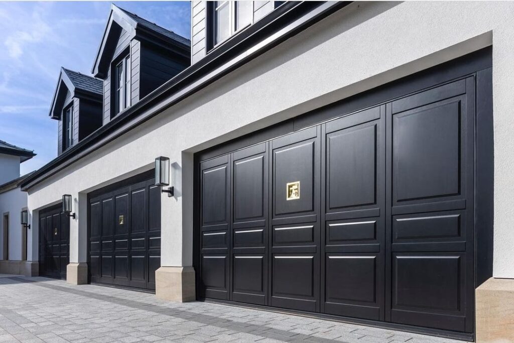 Renovate your garage door with Secur | Silvelox Group S.p.a. EN